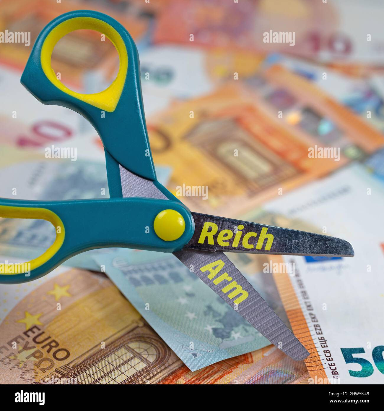 Schere Zwischen Arm und Reich Stockfotos und -bilder Kaufen - Alamy