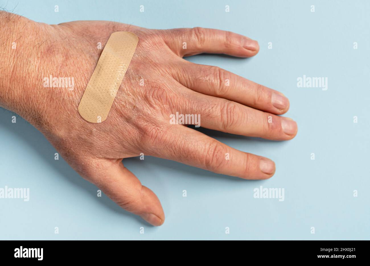 Gips hand -Fotos und -Bildmaterial in hoher Auflösung – Alamy
