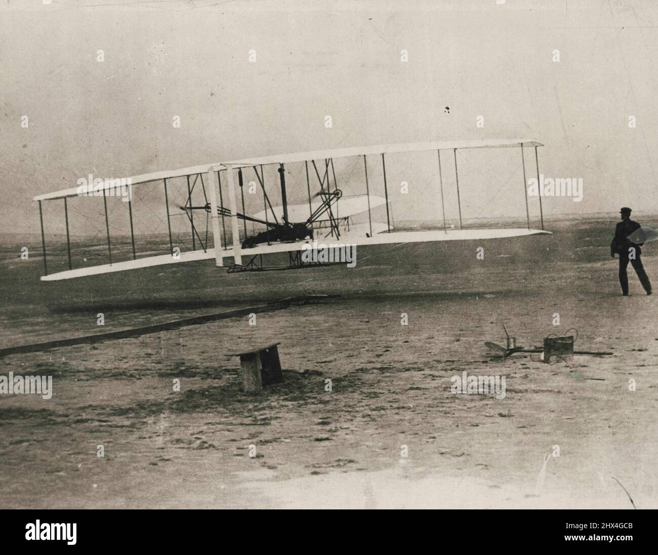 Erstes Flugzeug für London -- der originale Wright Doppeldecker. Der ...