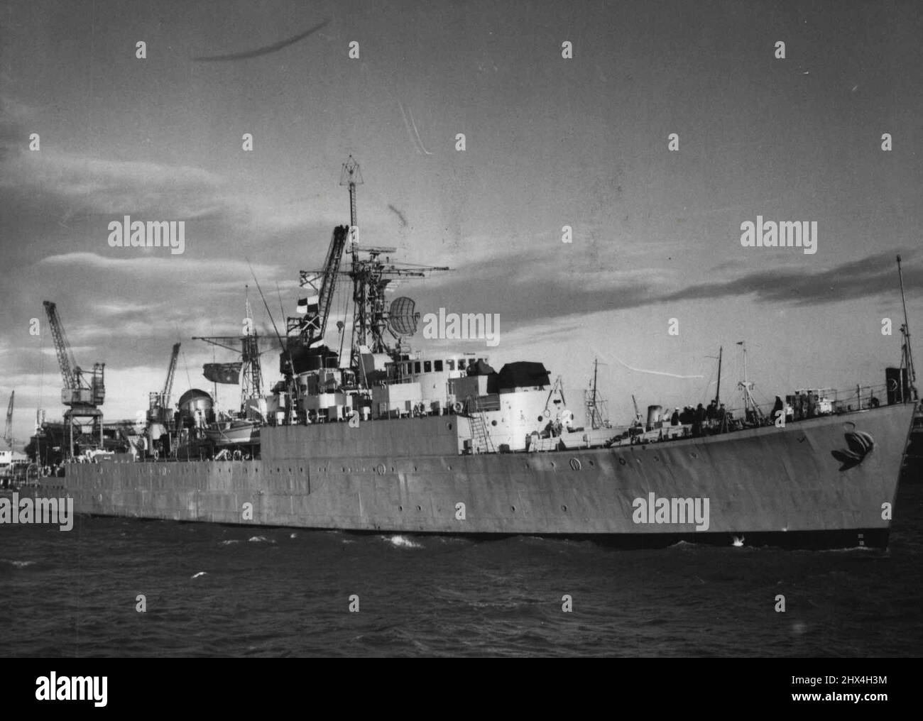 Der erste der neuen Unterjäger der Marine - der ehemalige 'Q' Class ...