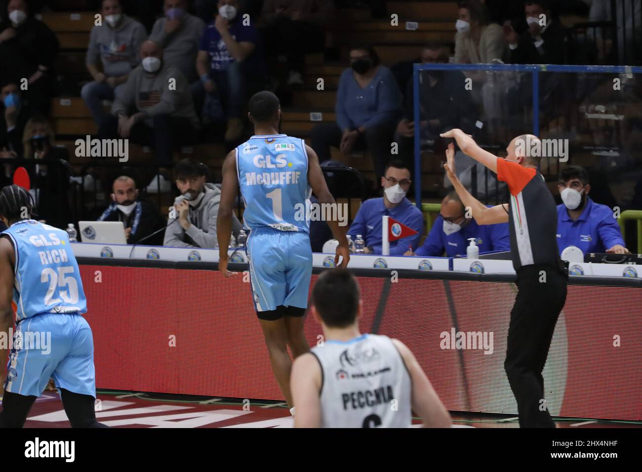 Palazzetto dello Sport Mario Radi, Cremona, Italien, 09. März 2022 ...
