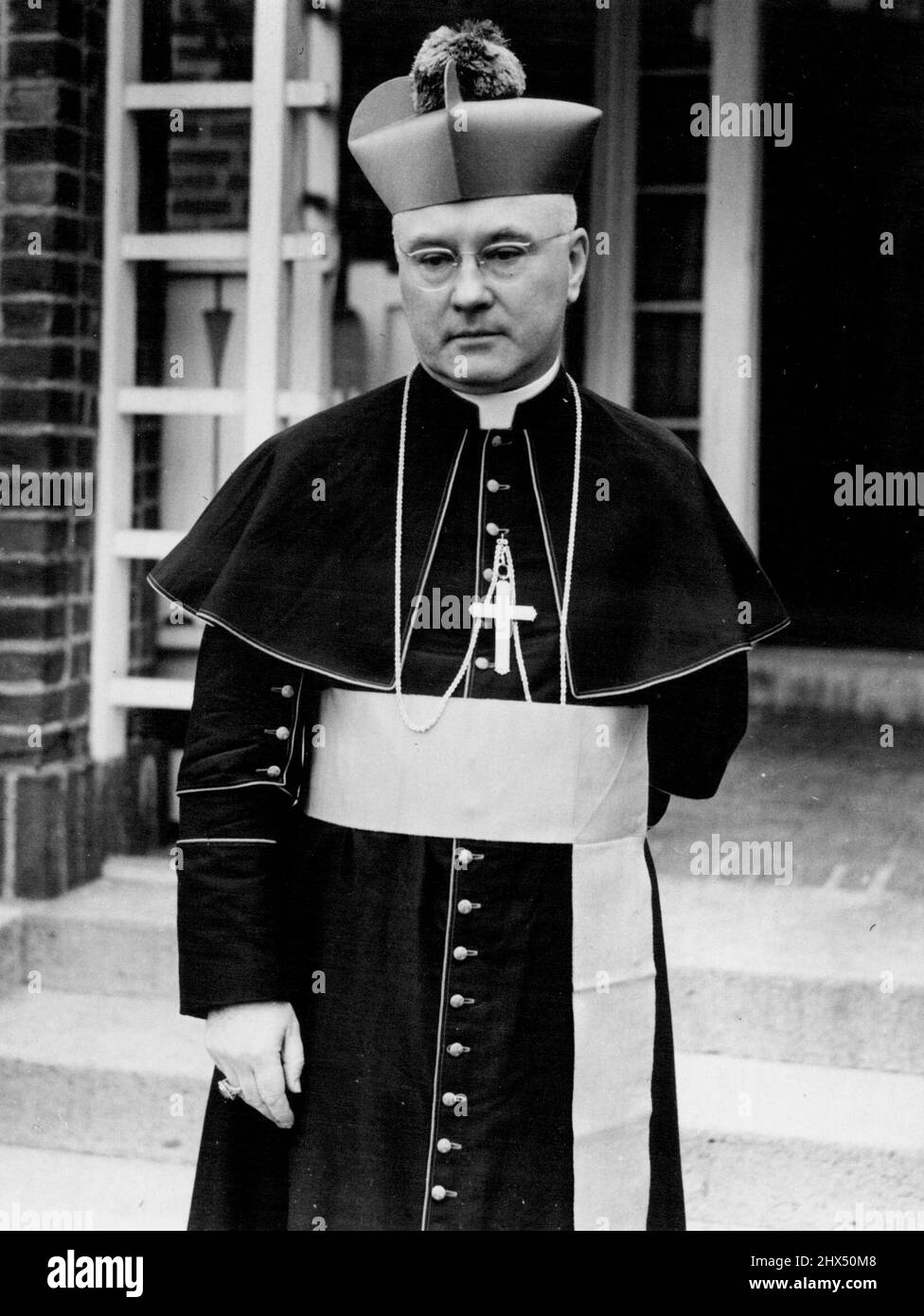 Spellman zum Erzbischof von New York ernannt - Mongignor Francis J ...