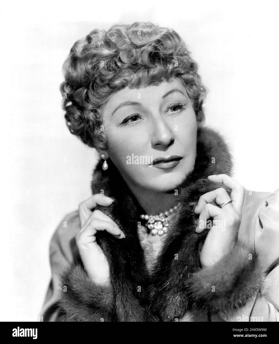 Paramount präsentiert Barbara Stanwyck, Wendell Corey, Walter Huston in ...