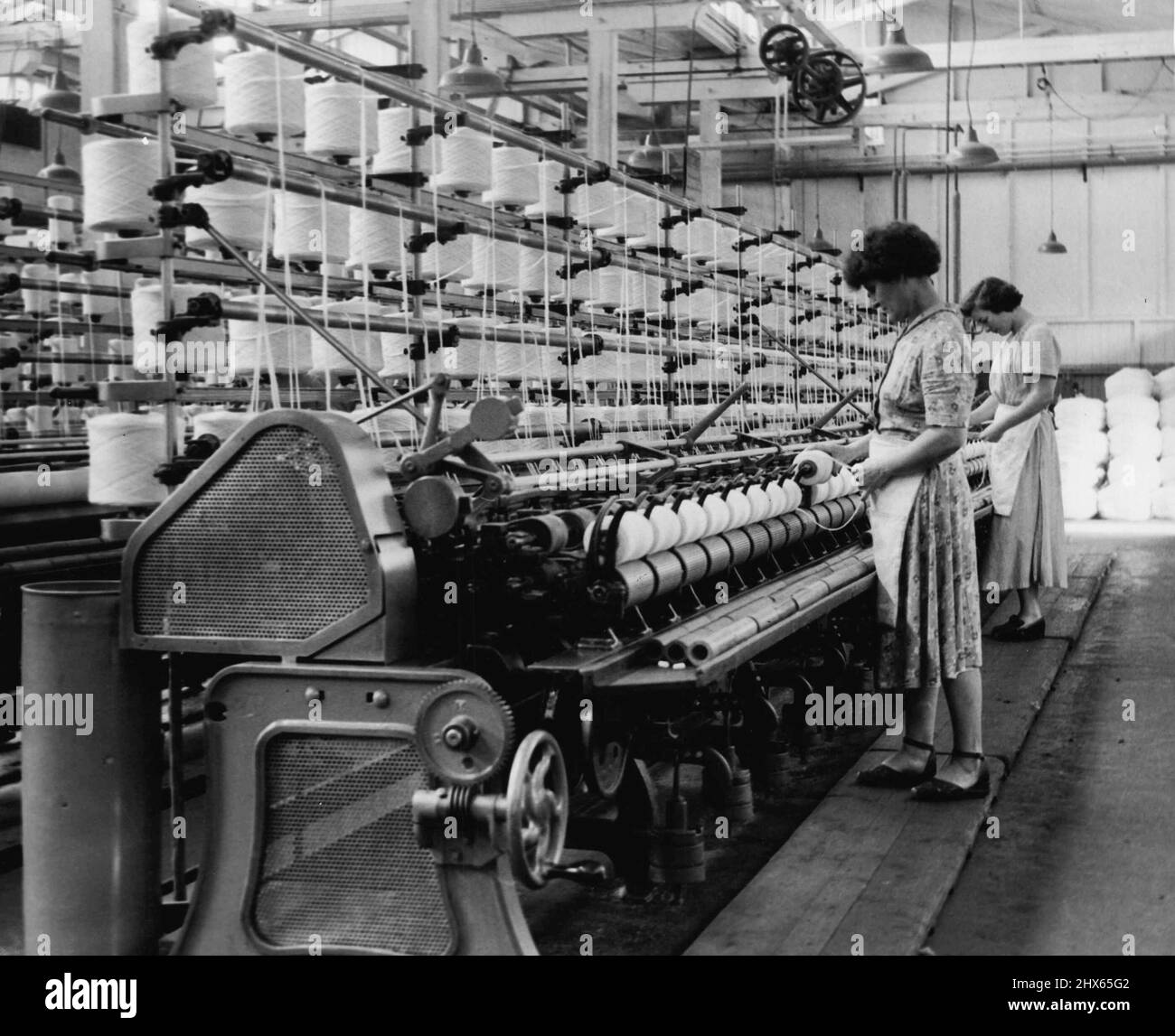 Spinnmaschine zeichnung -Fotos und -Bildmaterial in hoher Auflösung – Alamy