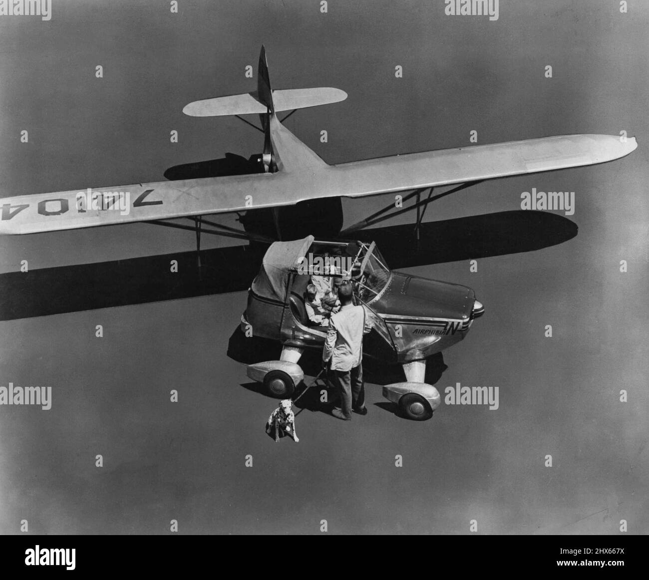 Eine wirklich praktische Kombination aus Auto und Flugzeug ist schon ...