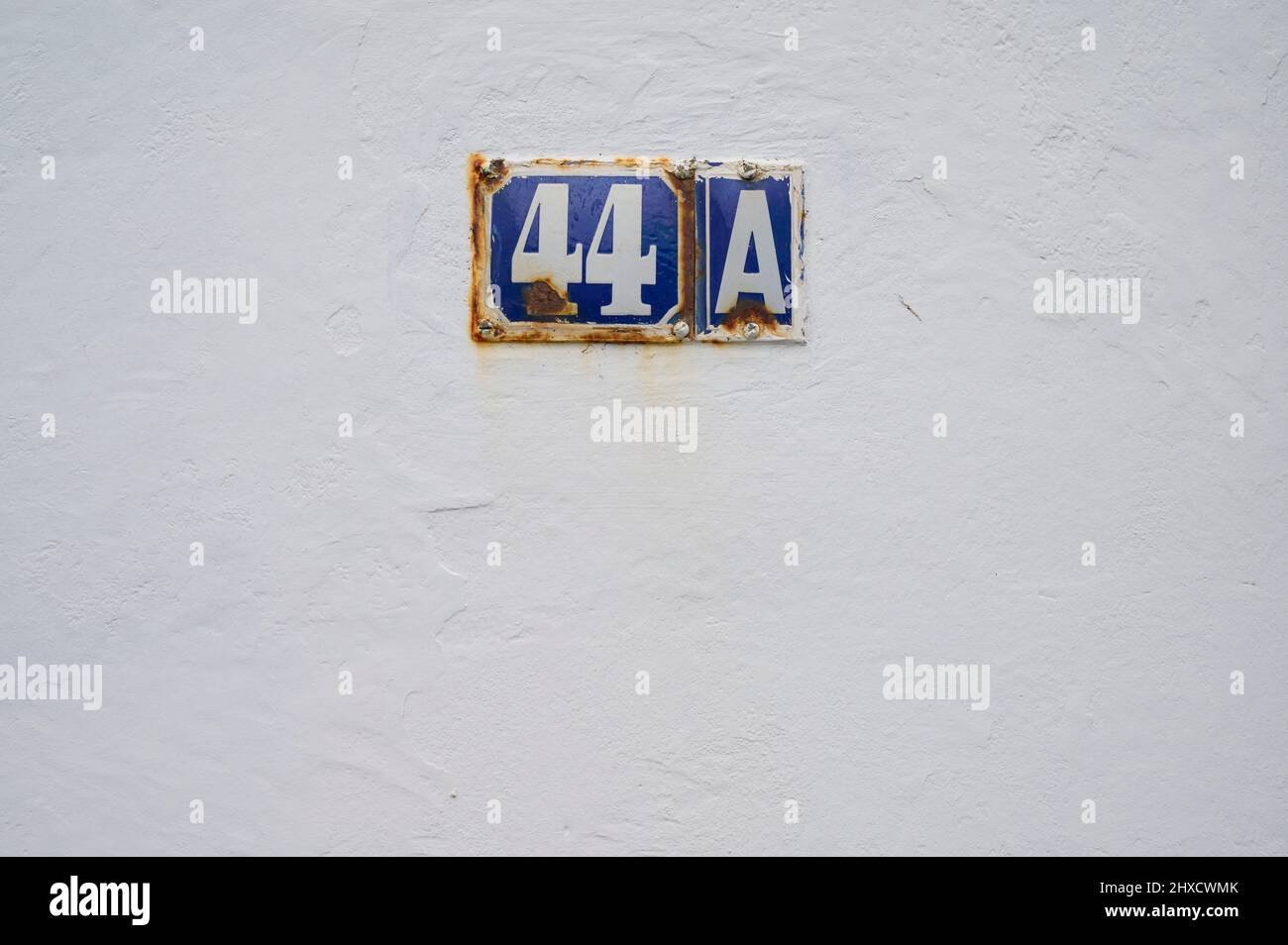 Hausnummer 44 zeichen -Fotos und -Bildmaterial in hoher Auflösung – Alamy