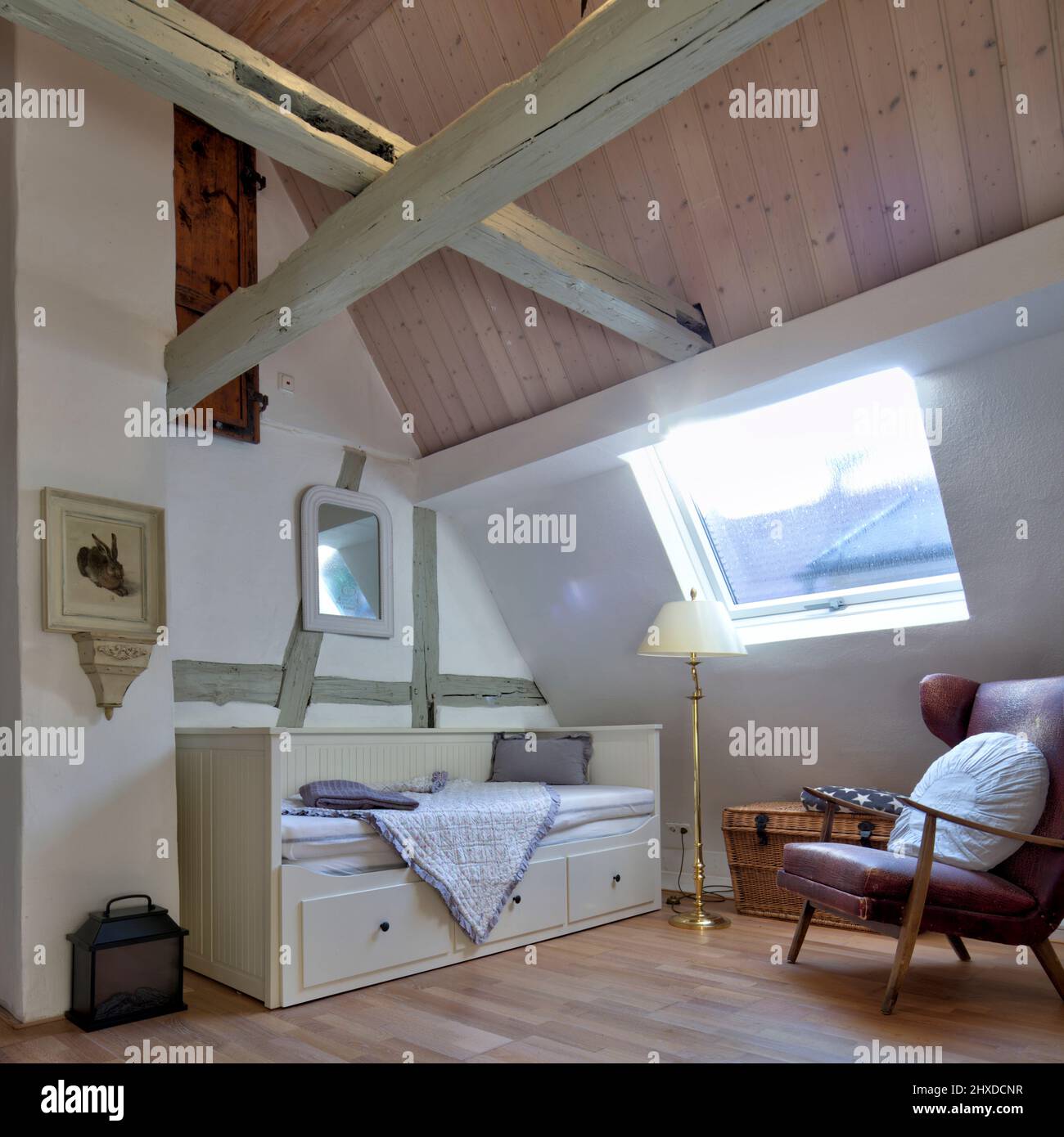 Offene balkendecke -Fotos und -Bildmaterial in hoher Auflösung – Alamy