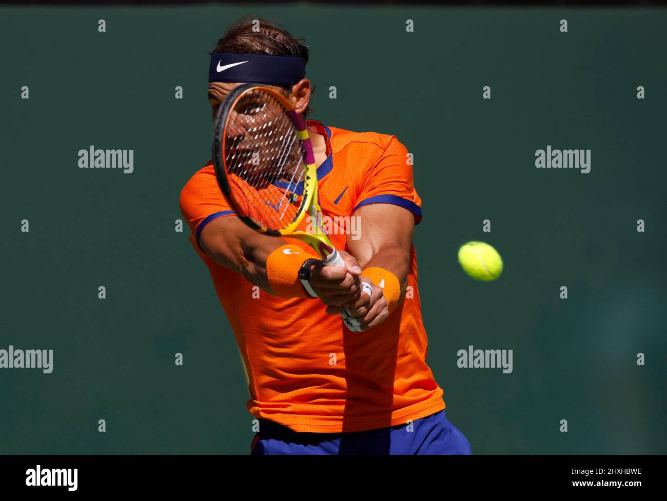 12. März 2022 Rafael Nadal aus Spanien gibt während der BNP Paribas ...