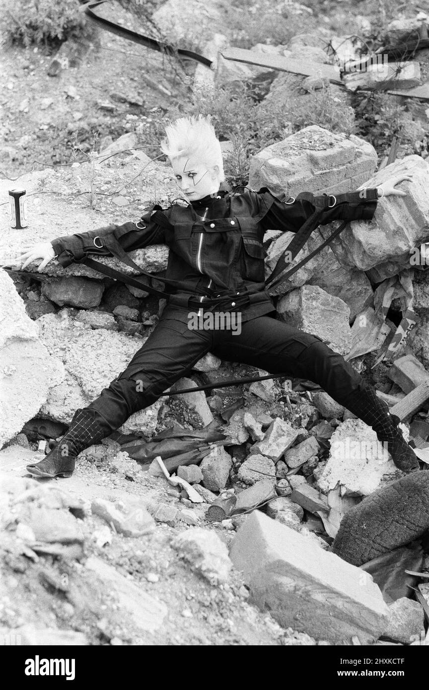 Punk-Mode für ihn und sie aus Seditionaries, Kings Road, London. Die ...