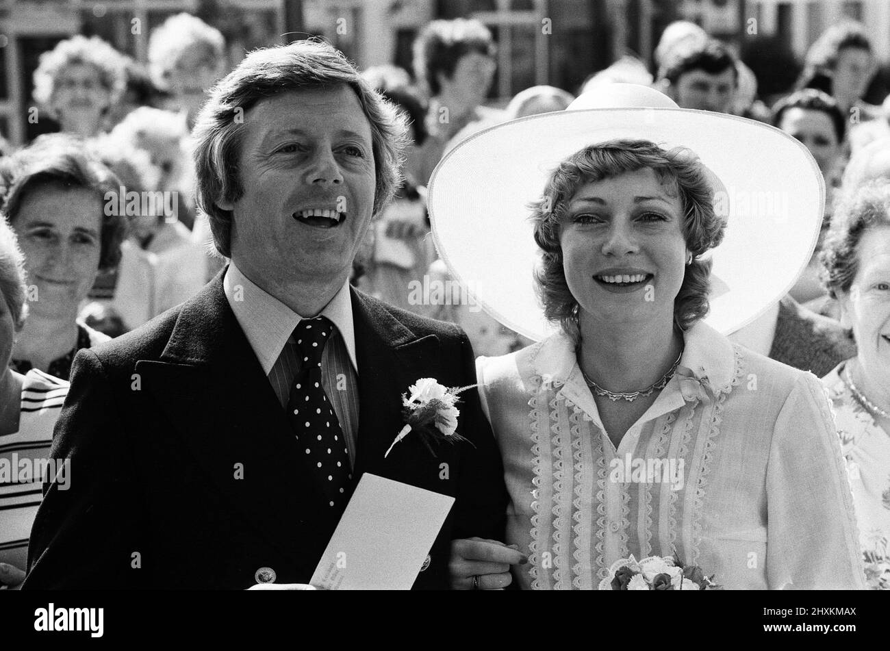 Die Hochzeit von Michael Aspel und Elizabeth Power im Eastbourne Town ...