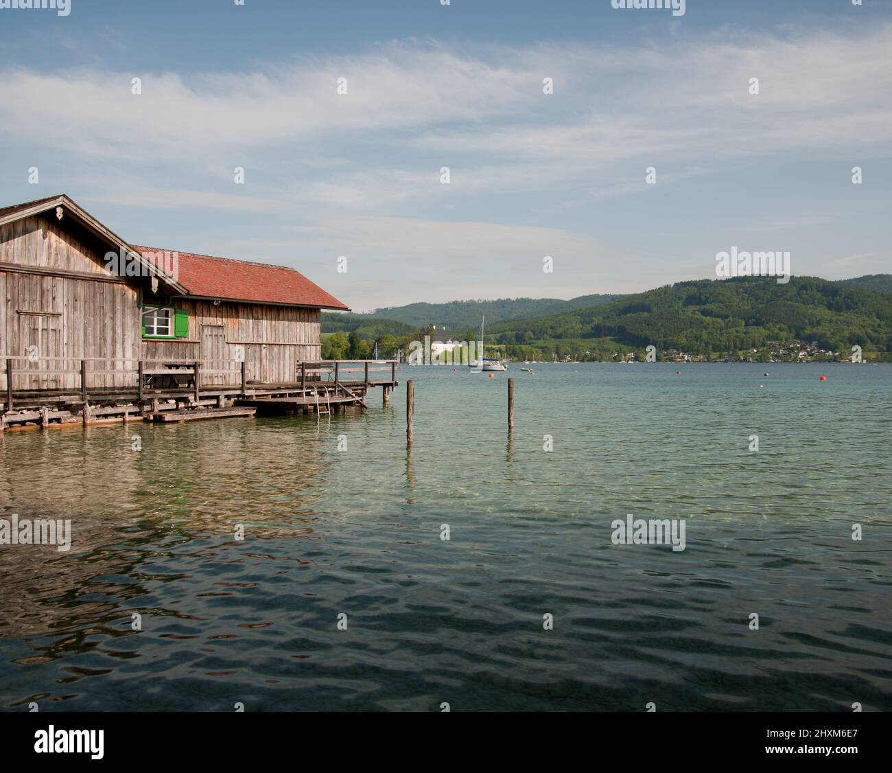 Blick auf das Bootshaus der Villa Paulick, wo Gustav Klimt viel Zeit im ...
