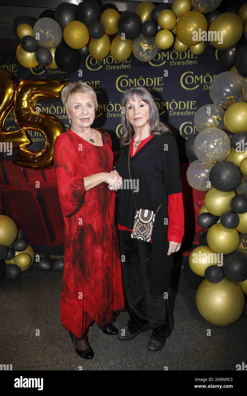 Heidi Weigelt und Uta Schorn bei der Premiere: ALLES BESTE! 25 Jahre ...