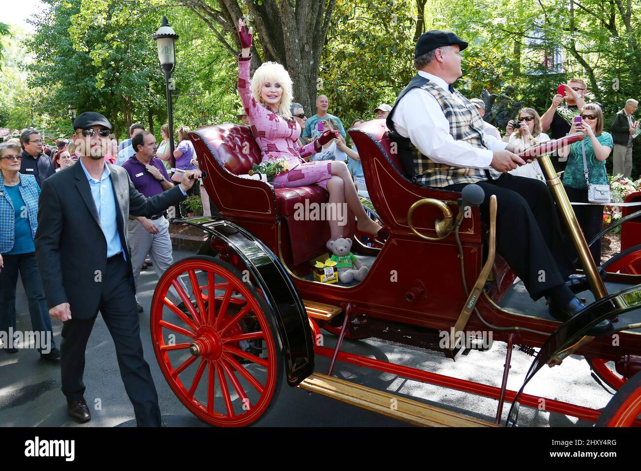 Dolly parton dolly partons parade durch dollywood -Fotos und ...