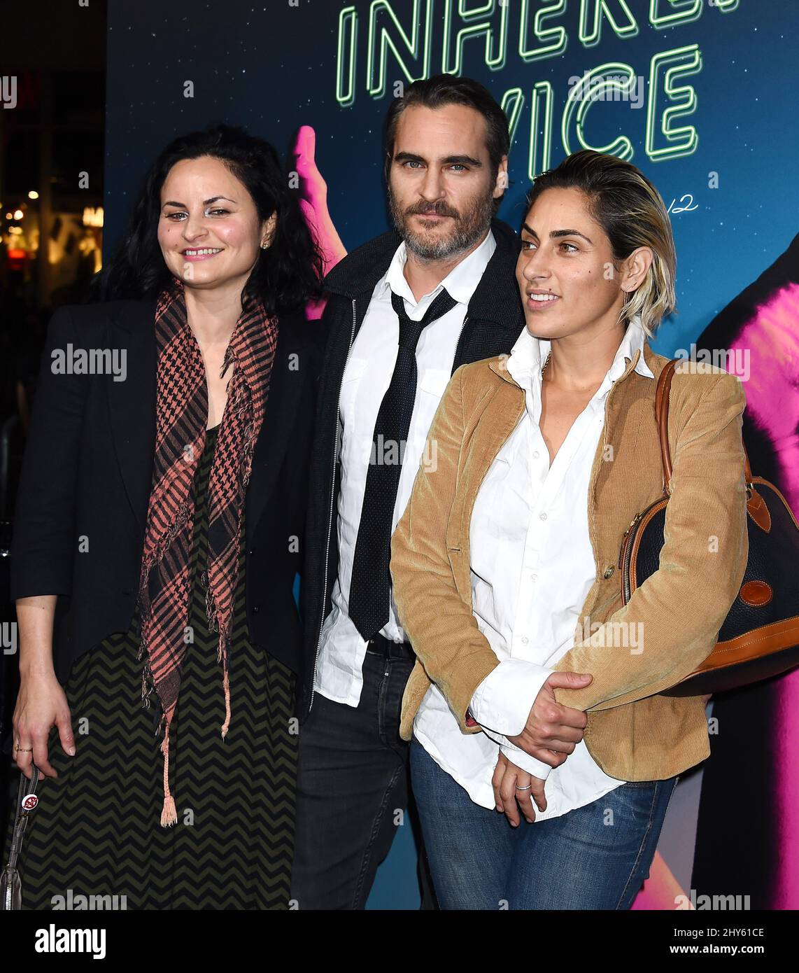 Joaquin phoenix and rain phoenix -Fotos und -Bildmaterial in hoher Auflösung – Alamy
