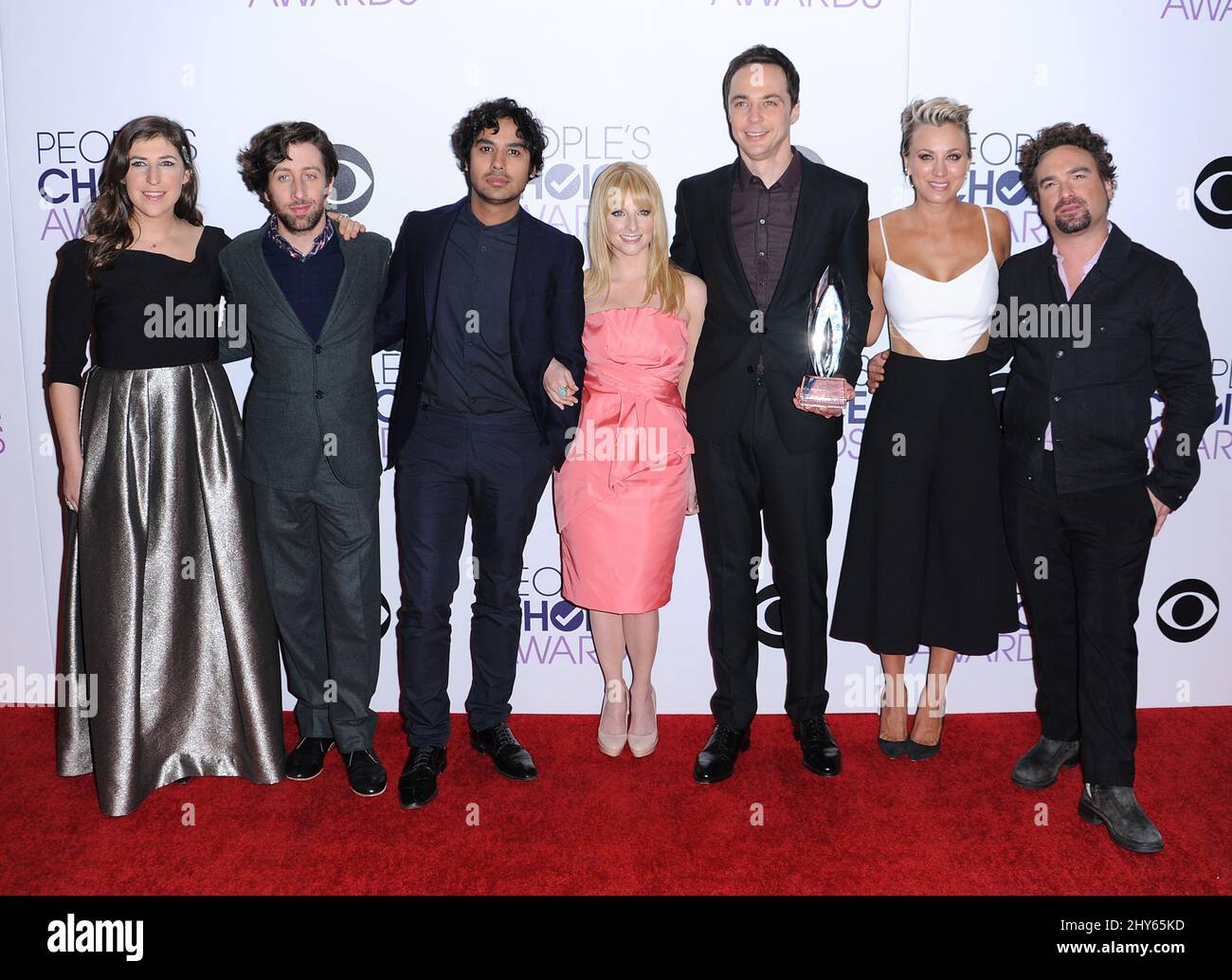 Johnny galecki and kaley cuoco sweeting -Fotos und -Bildmaterial in ...