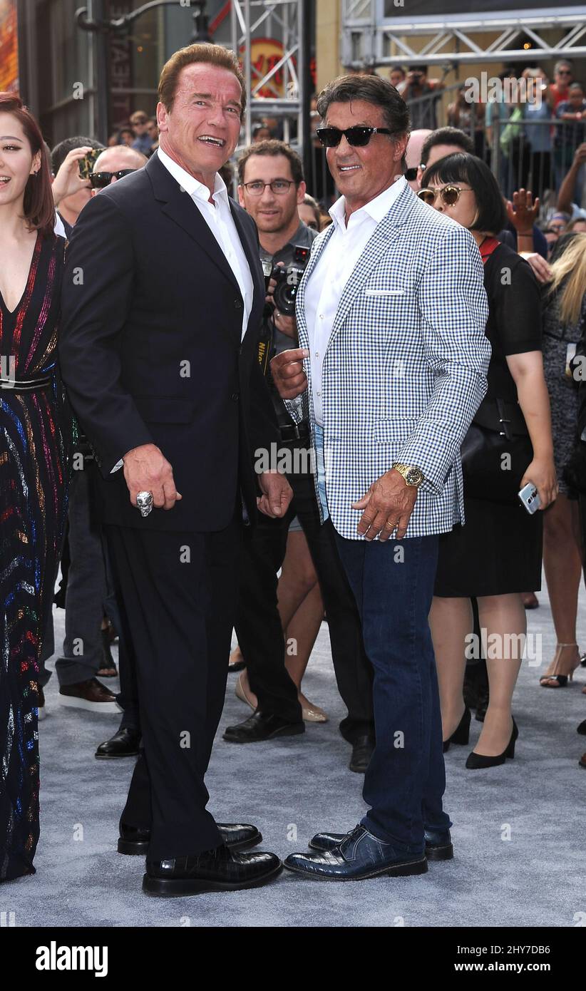 Arnold Schwarzenegger und Sylvester Stallone bei der Premiere von ...