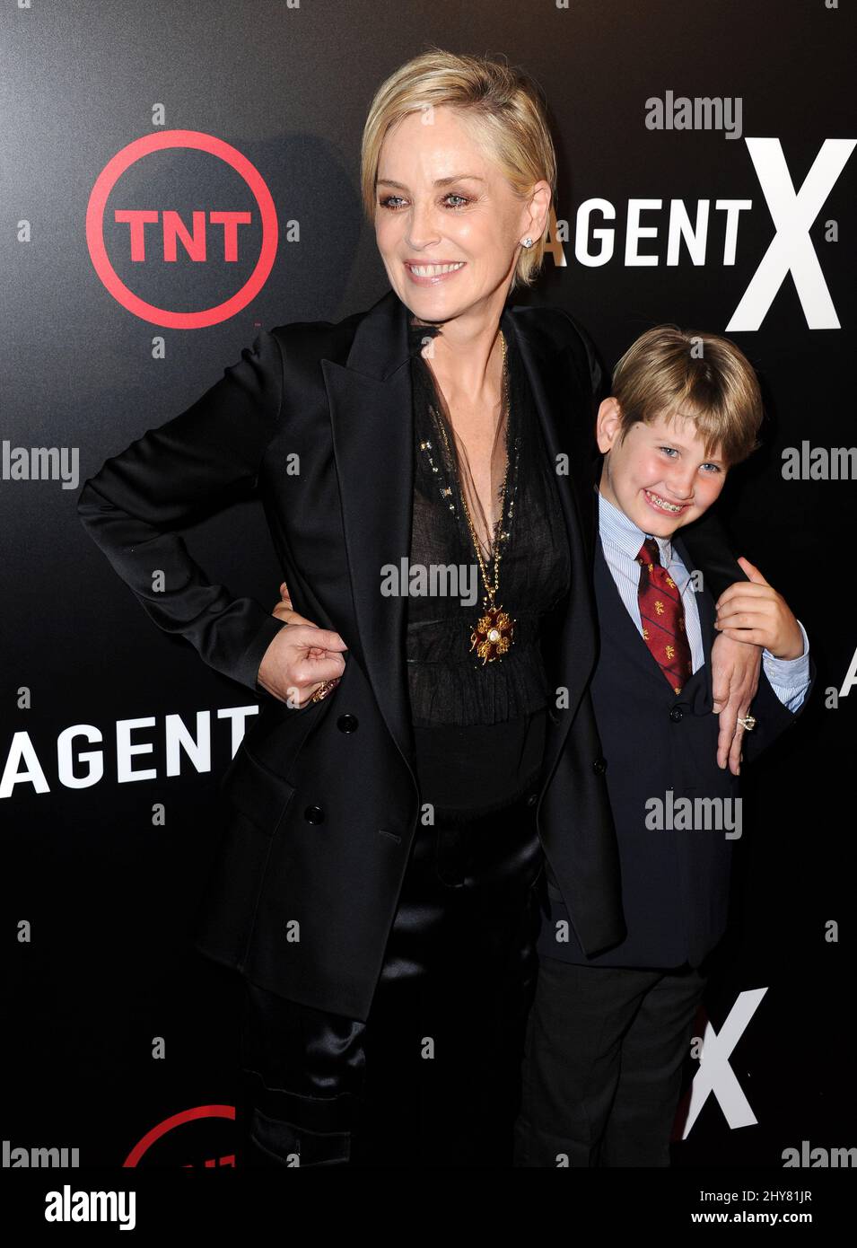 Sharon stone ankommen -Fotos und -Bildmaterial in hoher Auflösung – Alamy