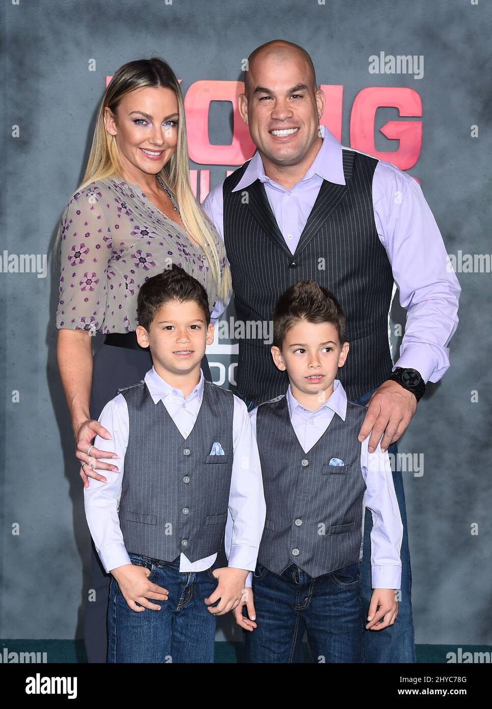 Amber Nichole Miller, Tito Ortiz, Jesse Jameson Ortiz und Journey Jette Ortiz bei Warner bros ...