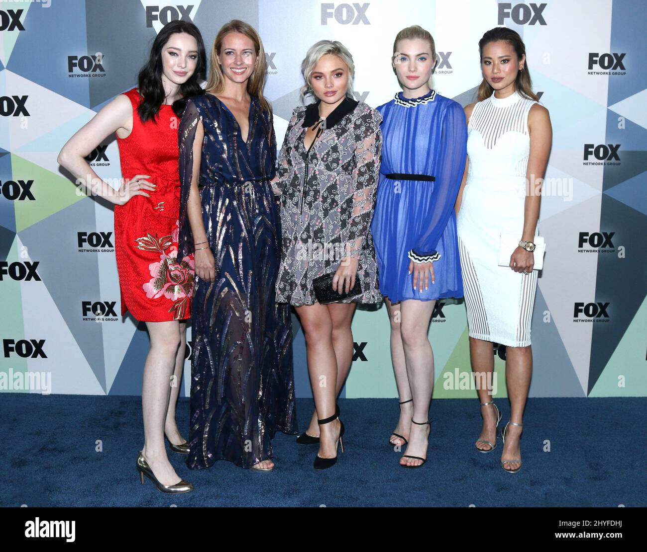 Emma Dumont, Amy Acker, Skyler Samuels, Natalie Alyn Lind & Jamie Chung ...