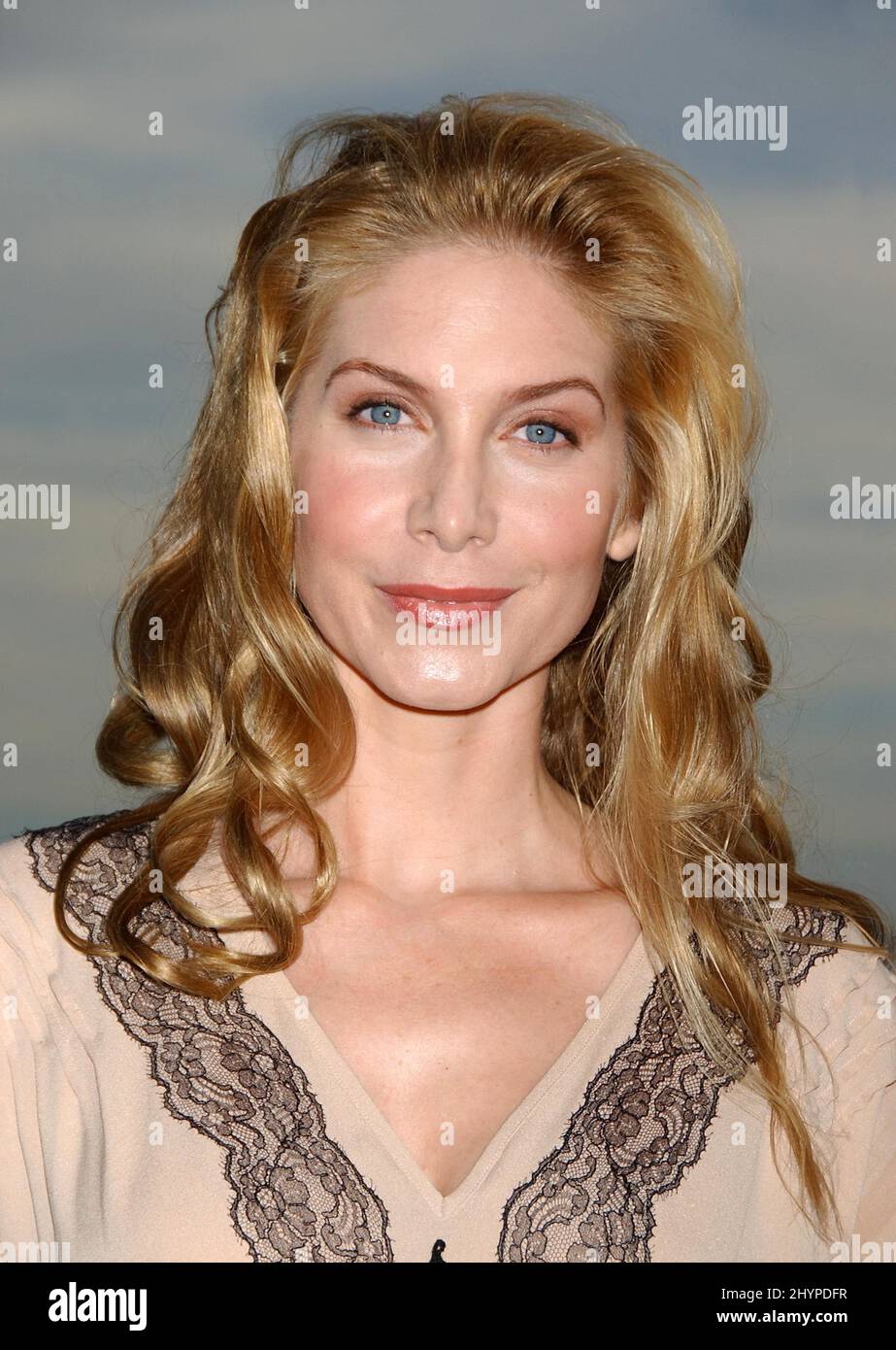 Elizabeth Mitchell Lost This Is A Nice Way To Reconnect After All This
