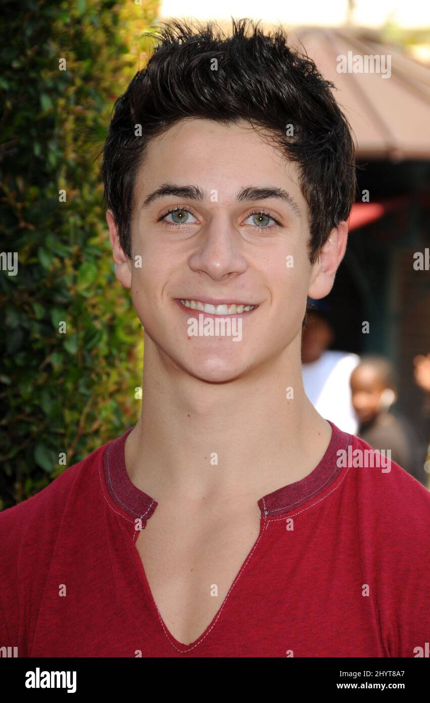 David Henry bei der Another Cinderella Story Premiere in den Pacific ...