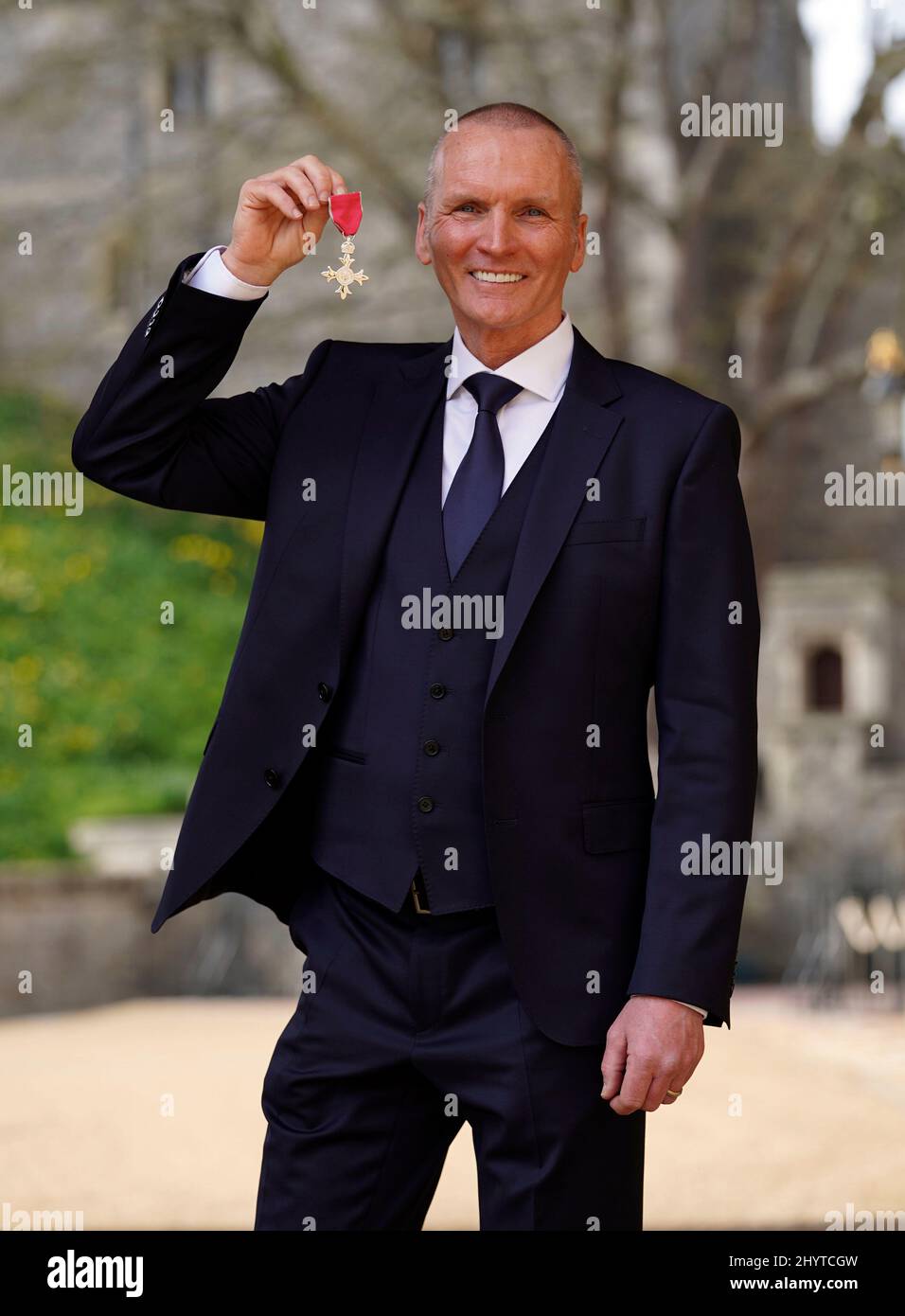 Geoff Thomas aus Redditch, nachdem sie von der Prinzessin Royal in ...