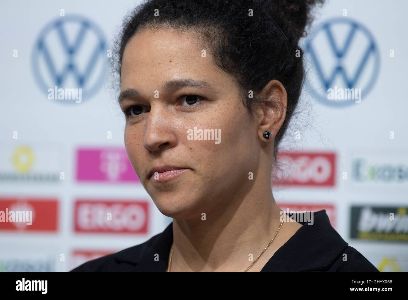 Die neue DFB-Vizepräsidentin für Vielfalt und Integration, Celia SASIC ... Die neue DFB-Vizepräsidentin für Vielfalt und Integration, Celia SASIC ...