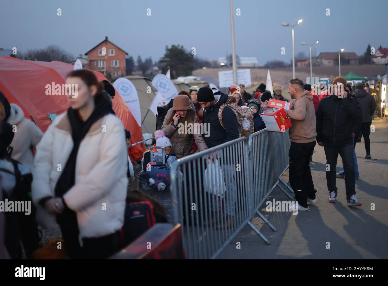 POLEN, OEKRAÏNE 14-03-2022 14-03-2022 POLEN, OEKRAÏNE - Duizenden vluchtelingen uit Oekraïne ...