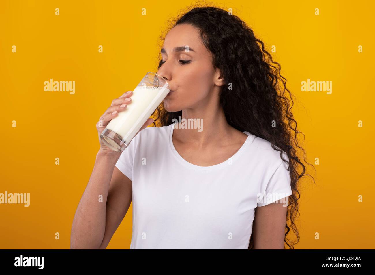 Unsere frau von der milch -Fotos und -Bildmaterial in hoher Auflösung ...