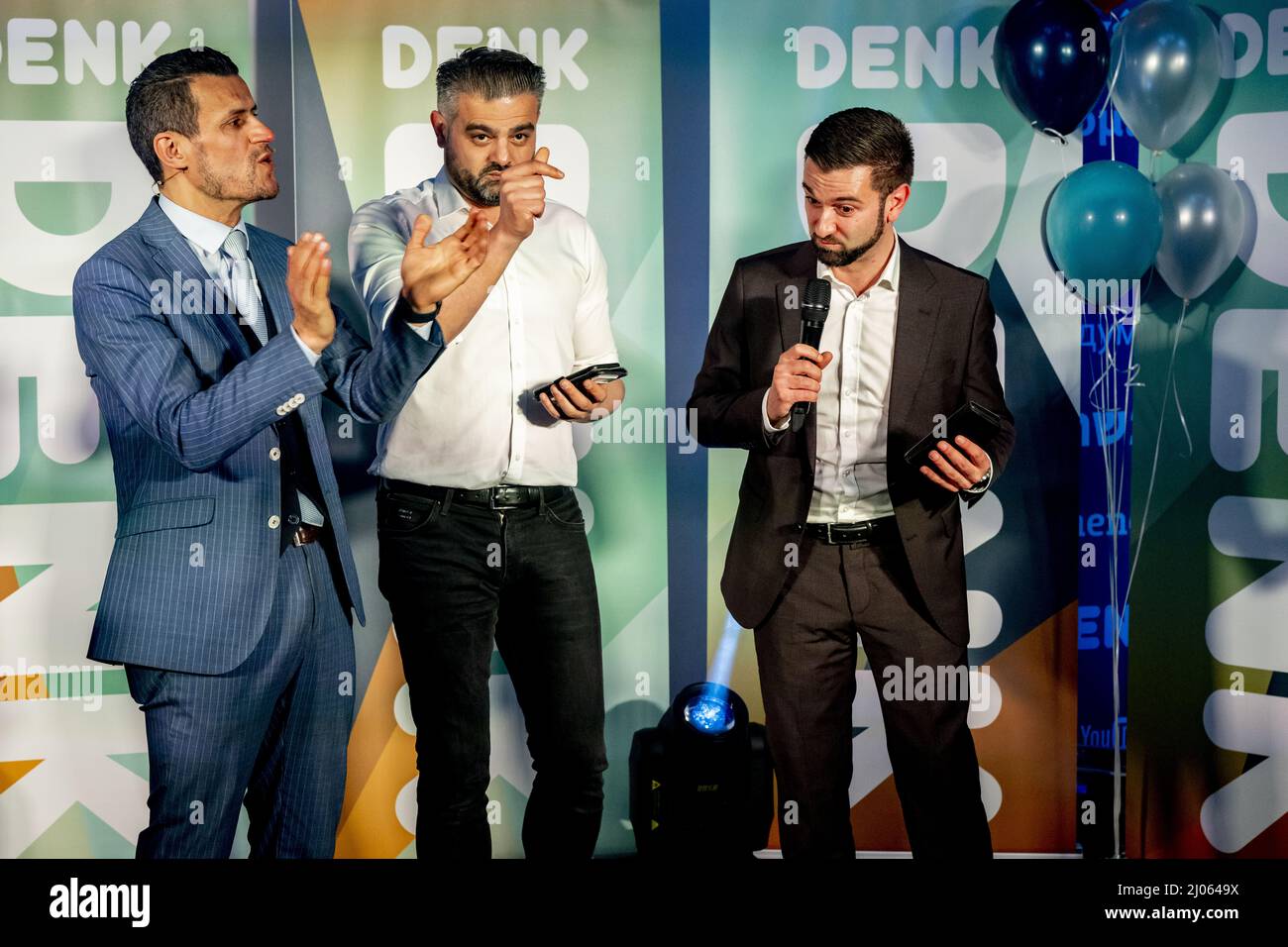 ROTTERDAM - DENK-lijsttrekker Farid Azarkan , Stephan van Baarle en ... ROTTERDAM - DENK-lijsttrekker Farid Azarkan , Stephan van Baarle en ...