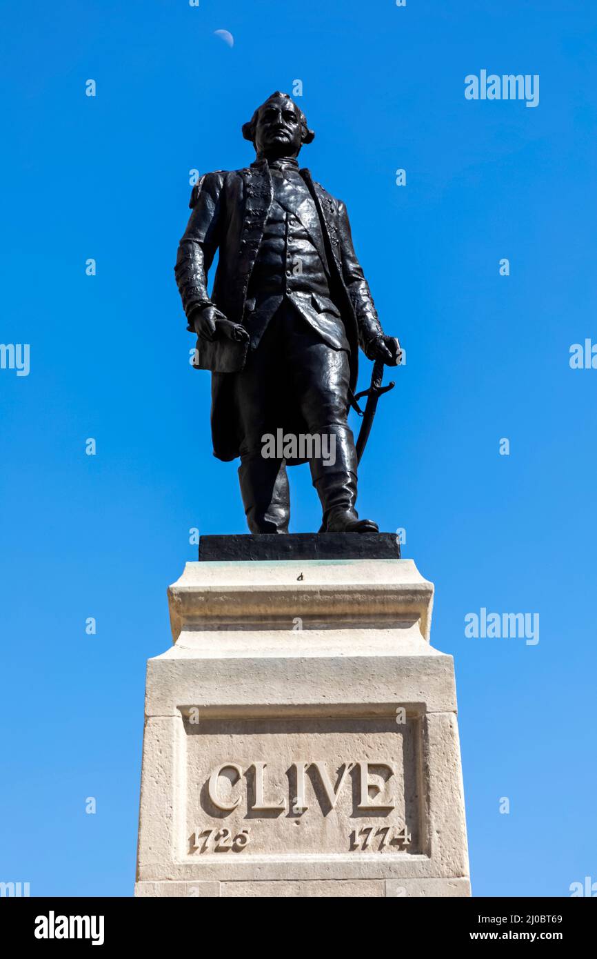 Robert clive statue london -Fotos und -Bildmaterial in hoher Auflösung ...