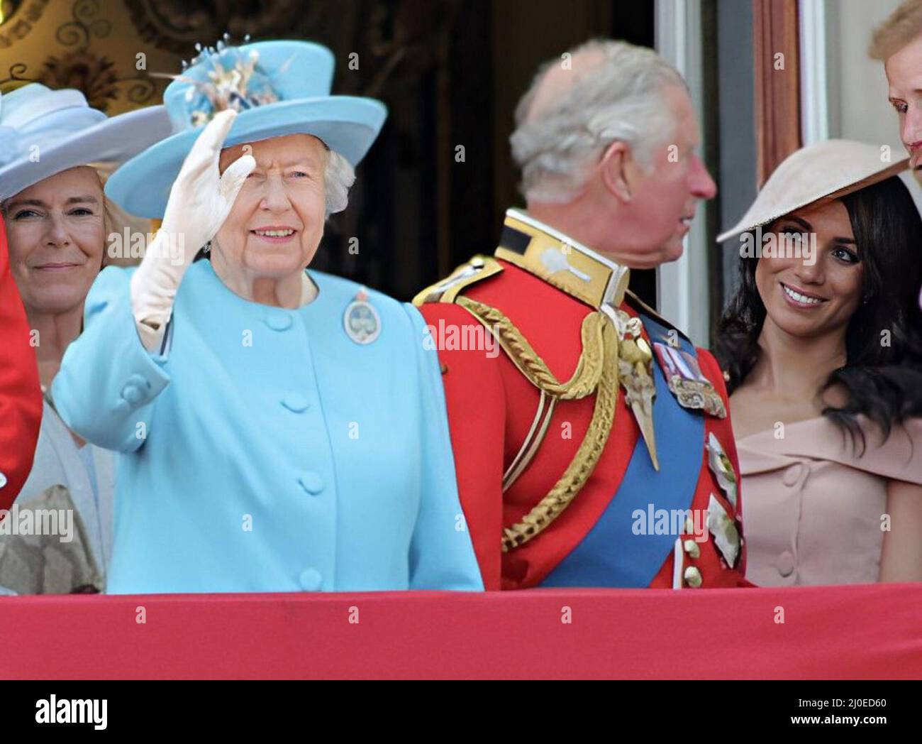 Queen Elizabeth, ME London 6102018- Prinz Charles meghan markle Queen ...
