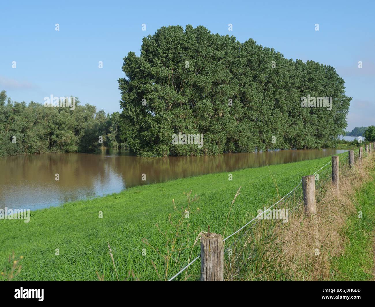 Flussdeich deutschland -Fotos und -Bildmaterial in hoher Auflösung – Alamy