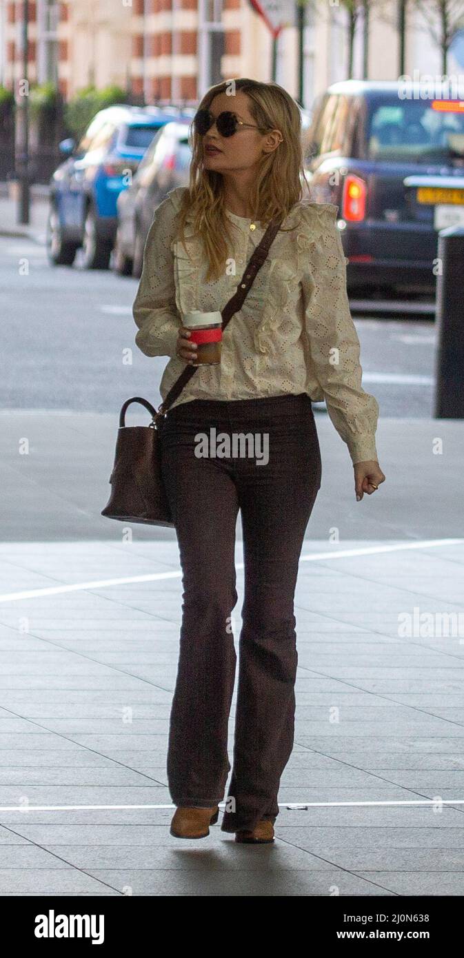 London, England, Großbritannien. 20. März 2022. Laura WHITMORE, die ...