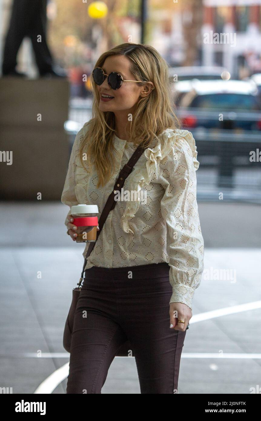 London, England, Großbritannien. 20. März 2022. Laura WHITMORE, die ...