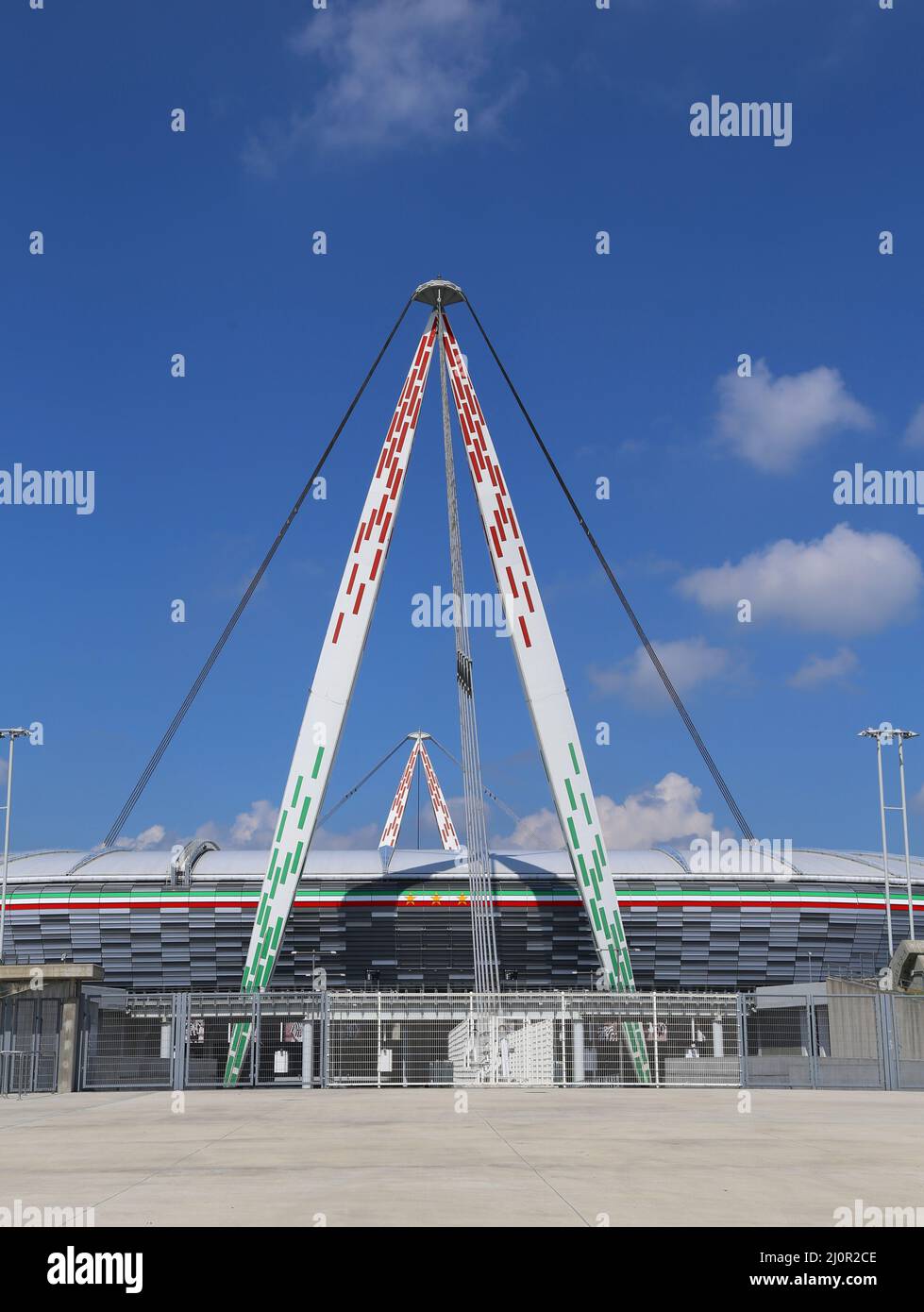 Turin stadion außen -Fotos und -Bildmaterial in hoher Auflösung – Alamy