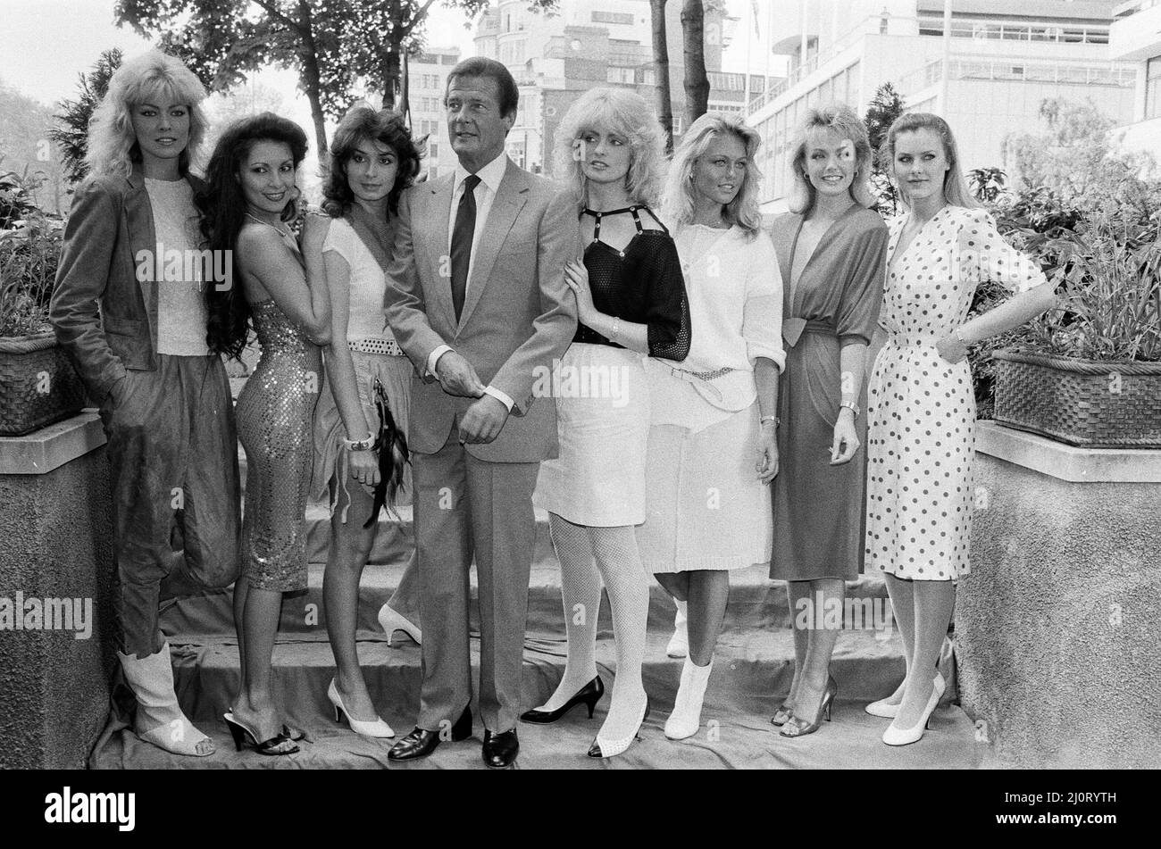 Roger Moore, Star des neuen James-Bond-Films „Octopussy“, traf heute ...