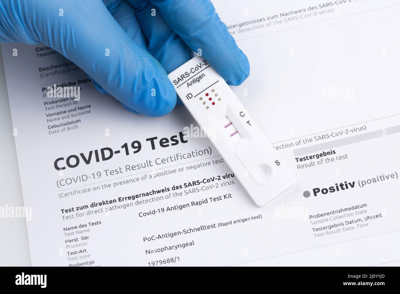 Schnelltest positiv Stockfotos und -bilder Kaufen - Alamy