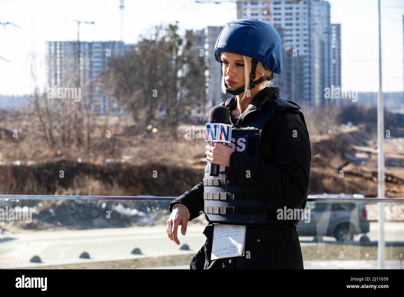 Sarah Williamson, australische Cutie, tapfere Fernsehjournalistin und ...