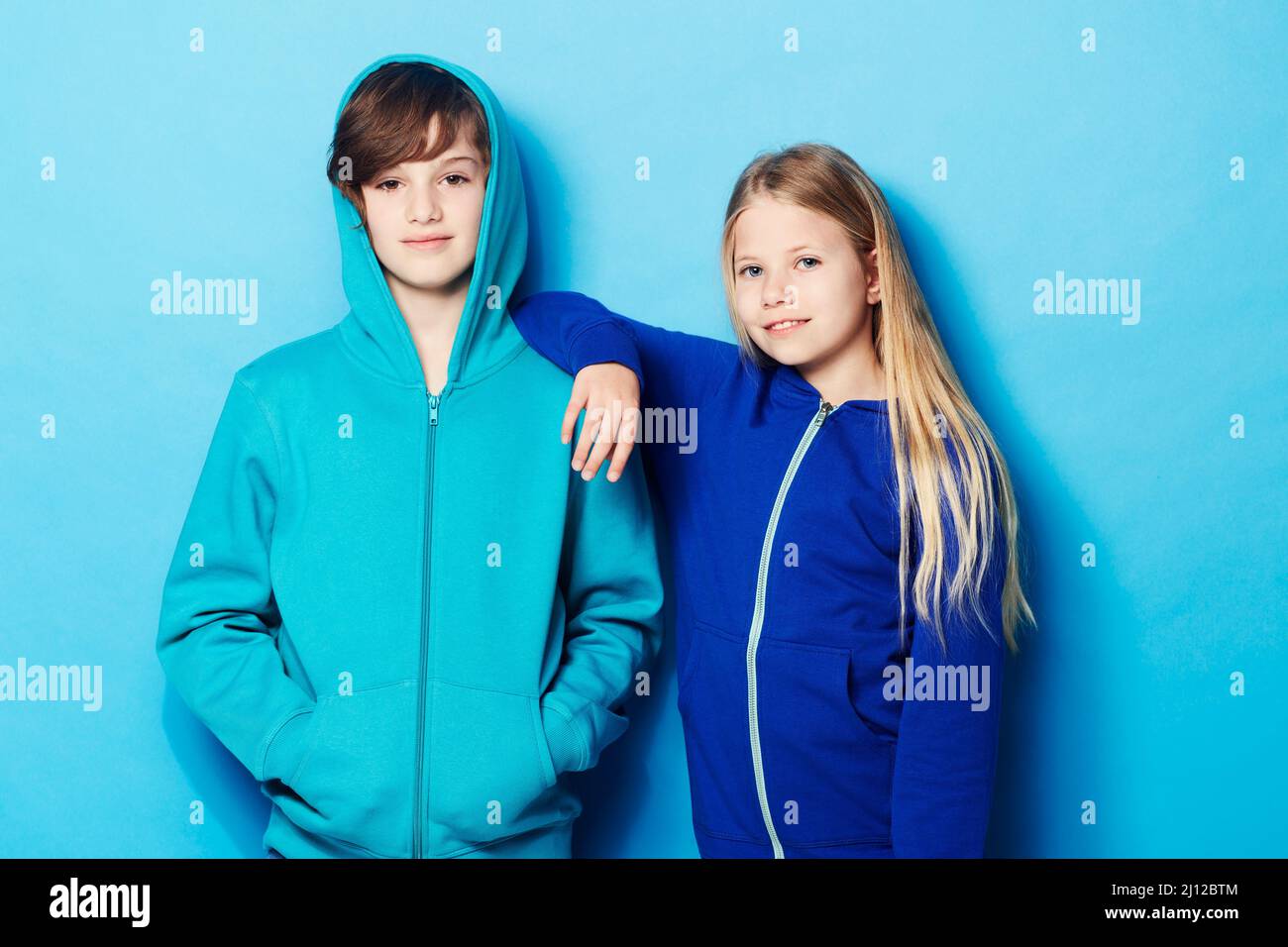 Cool kids -Fotos und -Bildmaterial in hoher Auflösung – Alamy
