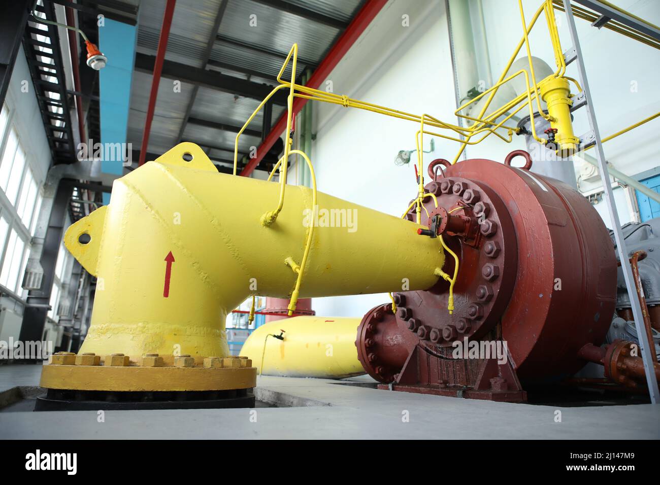 Gastransportsystem. Booster-Pumpstation für Gas. Tankstelle und ...