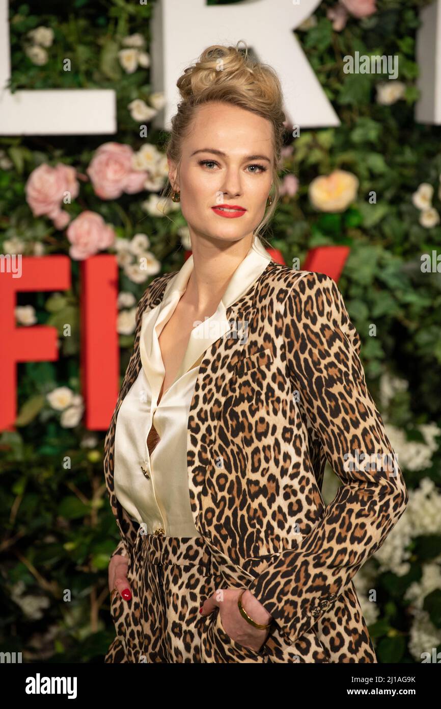 LONDON, ENGLAND - 22. MÄRZ: Jessica Madsen nimmt an der Weltpremiere ...