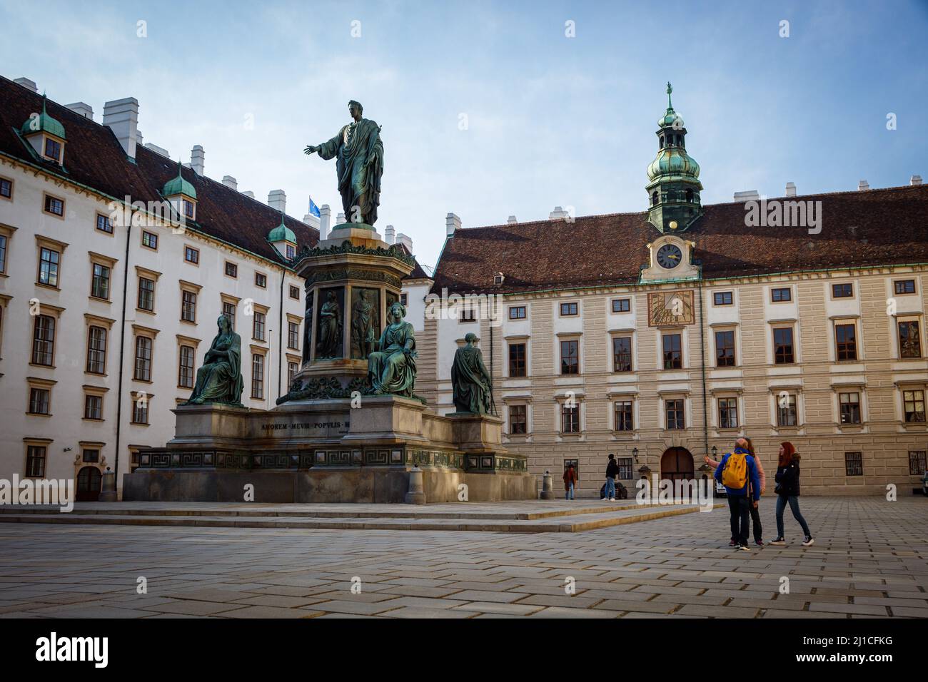 Die Hofburg in Wien. Eines der wichtigsten Gebäude des ...