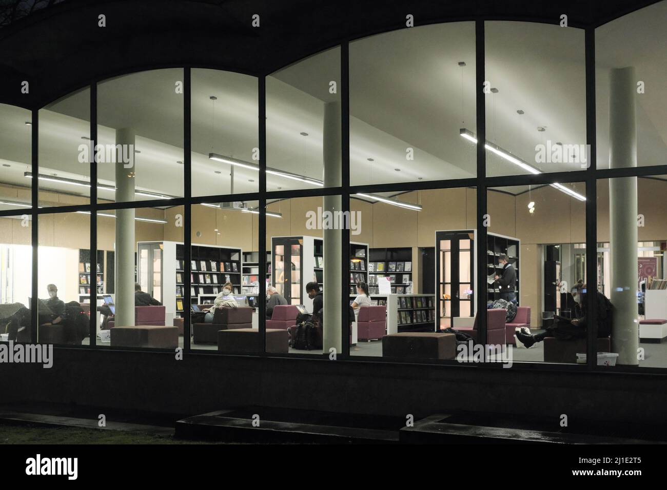 Zentral und landesbibliothek berlin zlb amerika gedenkbibliothek -Fotos ...