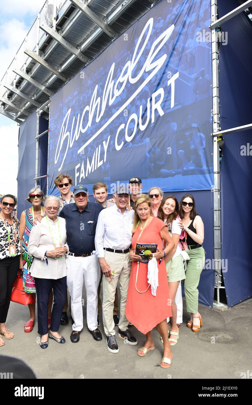 MIAMI GARDENS, FLORIDA - 23. MÄRZ: Butch Buchholz, Cliff Buchholz und ...