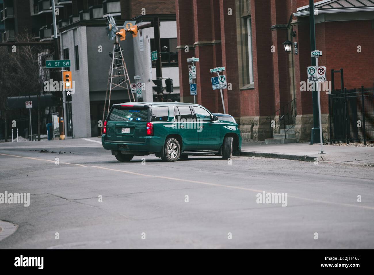 Verdecktes polizeiauto Stockfotos und -bilder Kaufen - Alamy