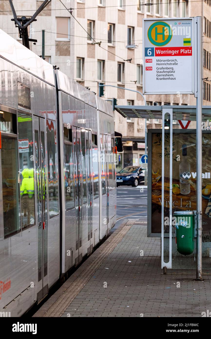 Rheinbahn düsseldorf straßenbahn -Fotos und -Bildmaterial in hoher ...