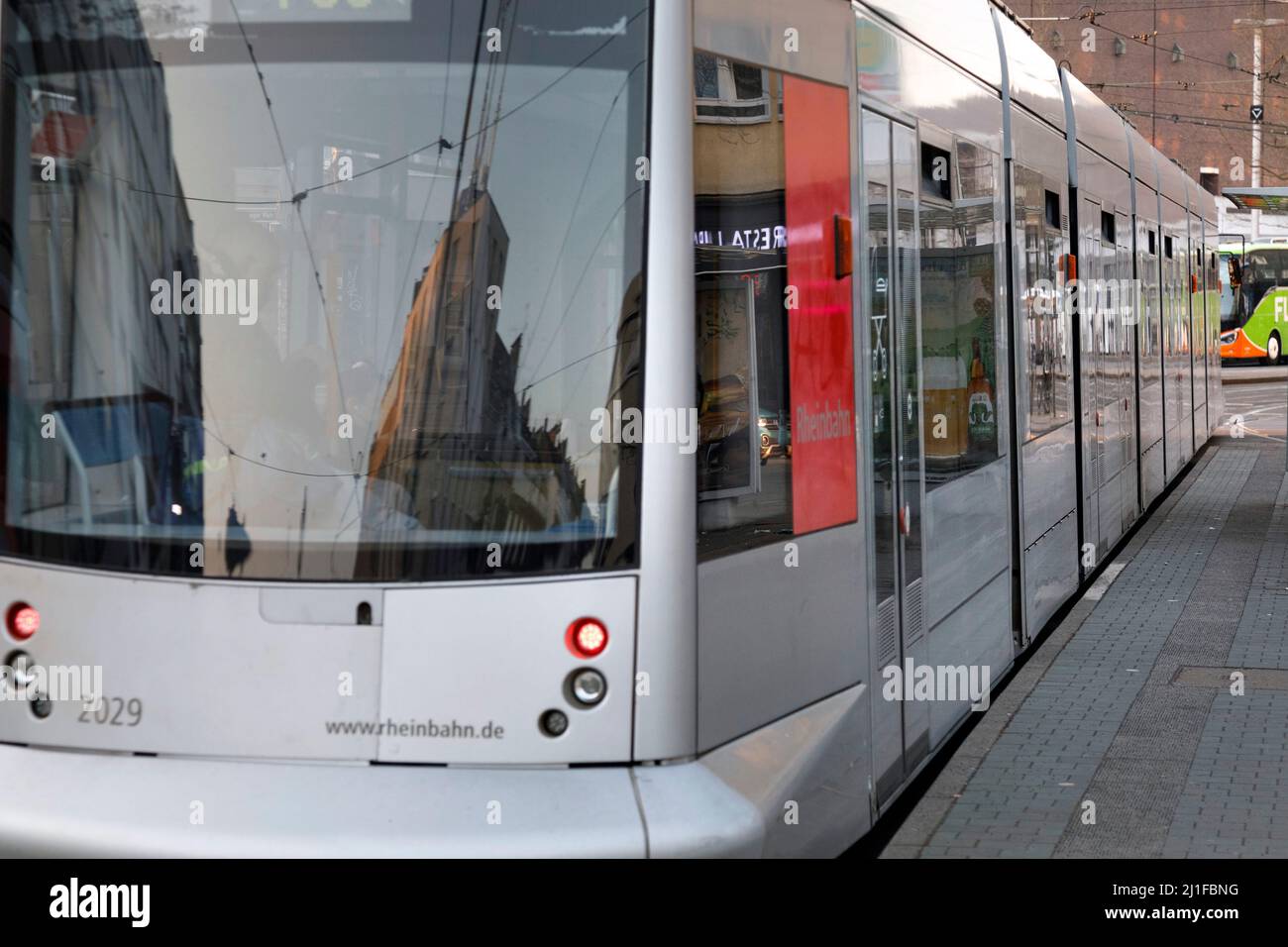 Rheinbahn düsseldorf straßenbahn -Fotos und -Bildmaterial in hoher ...