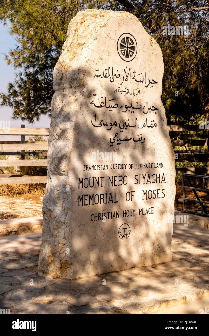 Christlicher heiliger ort -Fotos und -Bildmaterial in hoher Auflösung ...