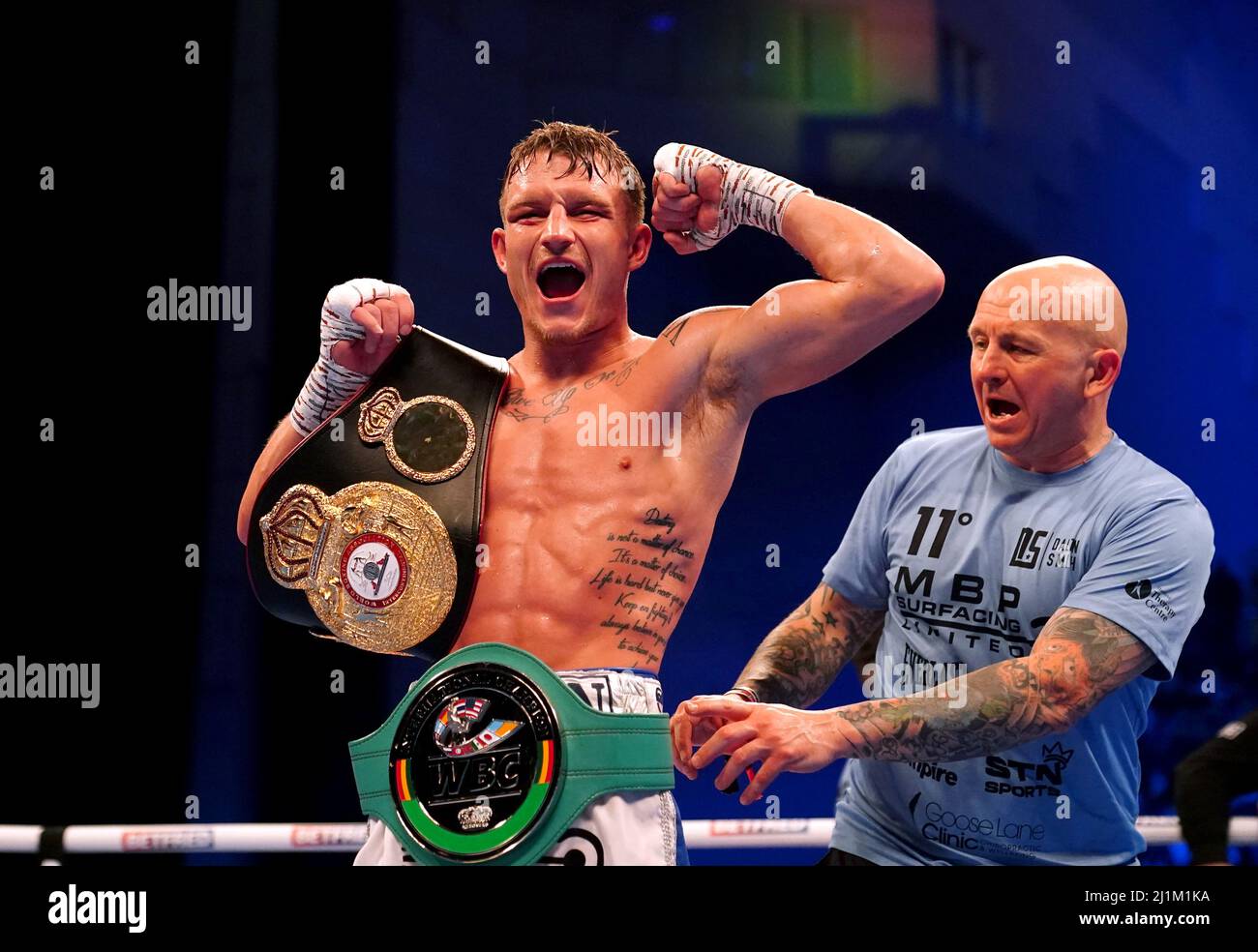 Dalton Smith feiert seinen Sieg im WBC International Silver Super ...